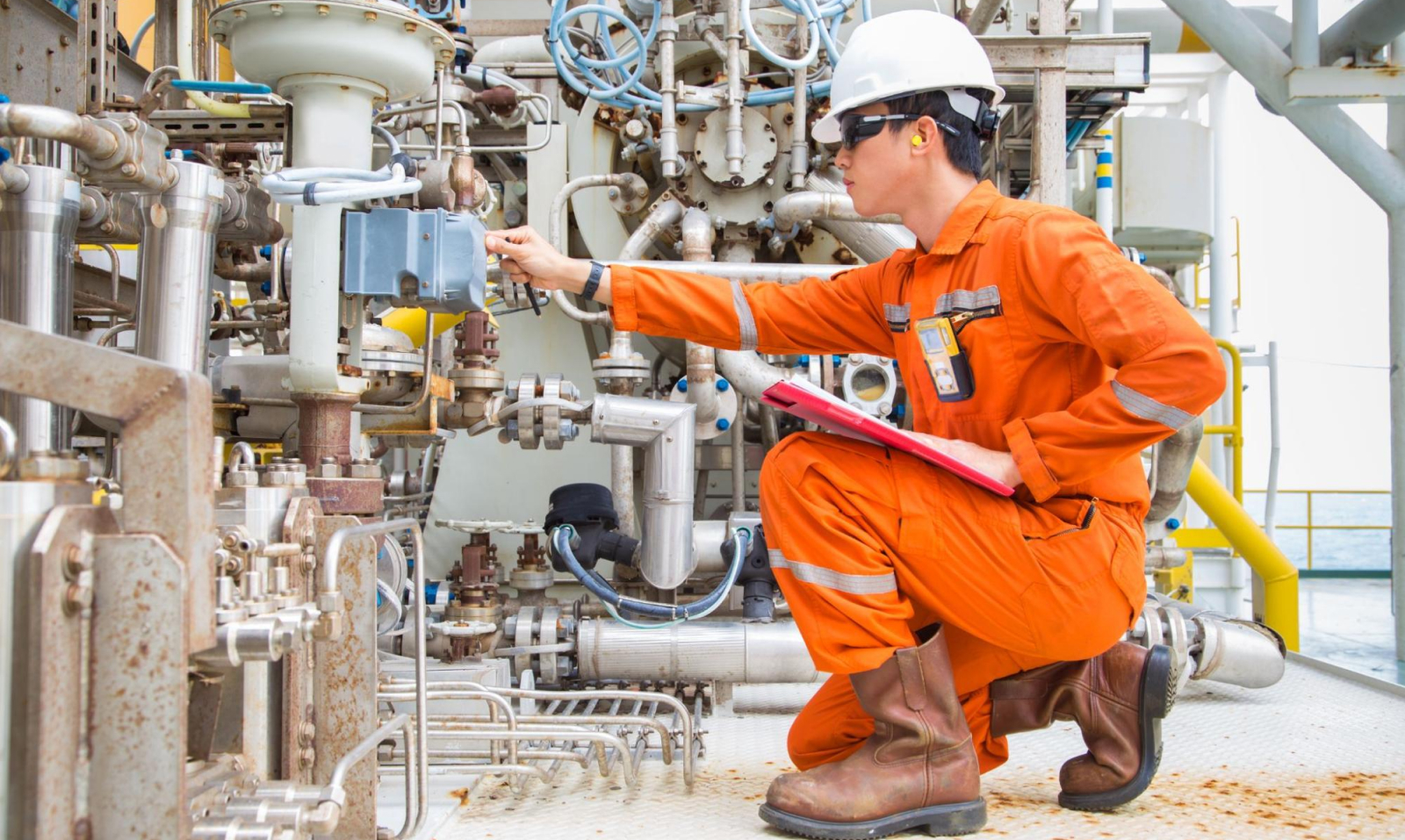 What Types of Insurance Do Engineering Companies Need? | KASE